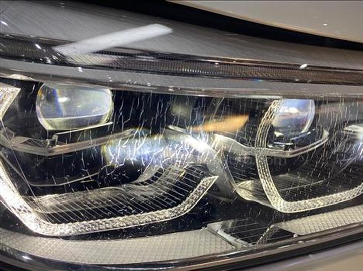 What to do if the headlight cracks? What causes this? - iMedia