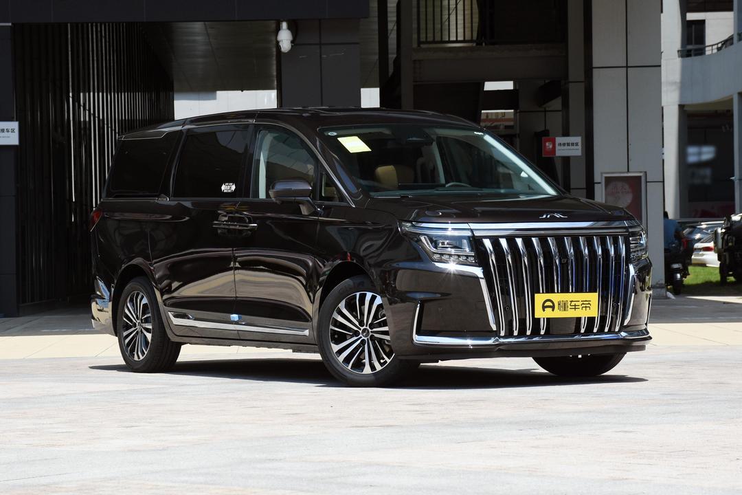 An all-rounder! This 20-level plug-in hybrid MPV is both easy to drive ...