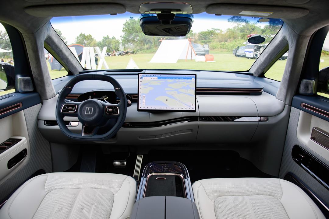 ZEEKR MIX: Equipped with hidden door handles + laser radar, with a ...