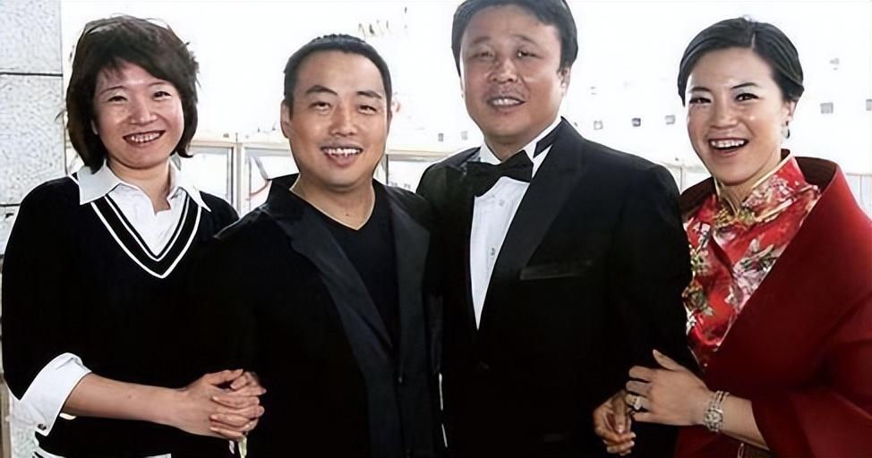 Guo Bin's dance with a beautiful woman was criticized as "a target of ...