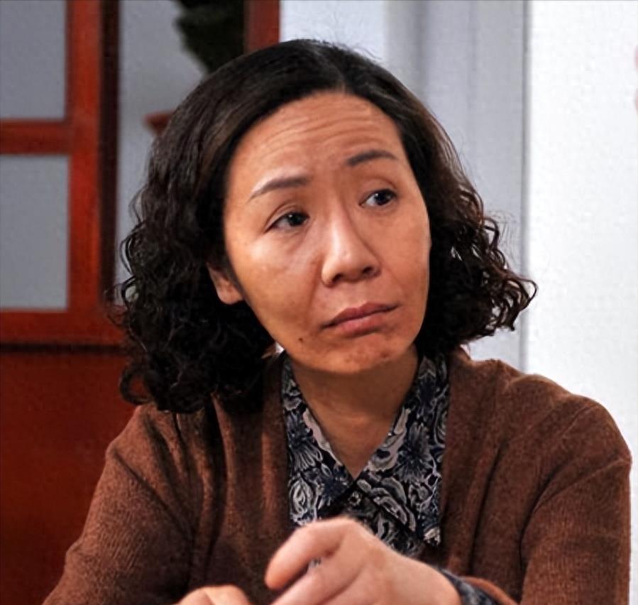 The fact that Yang Qing used her appearance to educate a middle-aged ...