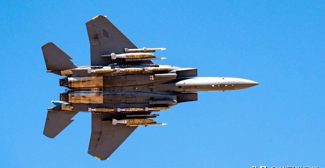 F-15: Endless hardpoints and mounting capabilities. - iMedia