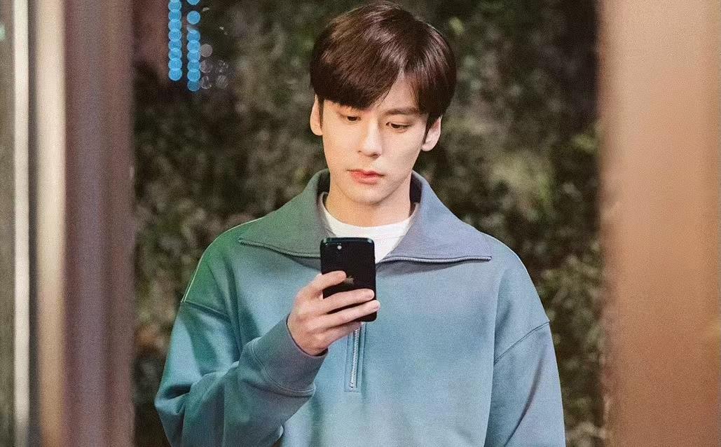 A showdown between goddess-level beauties, Bi Ruoshan VS Yu You in "Camping with Love", who is ...