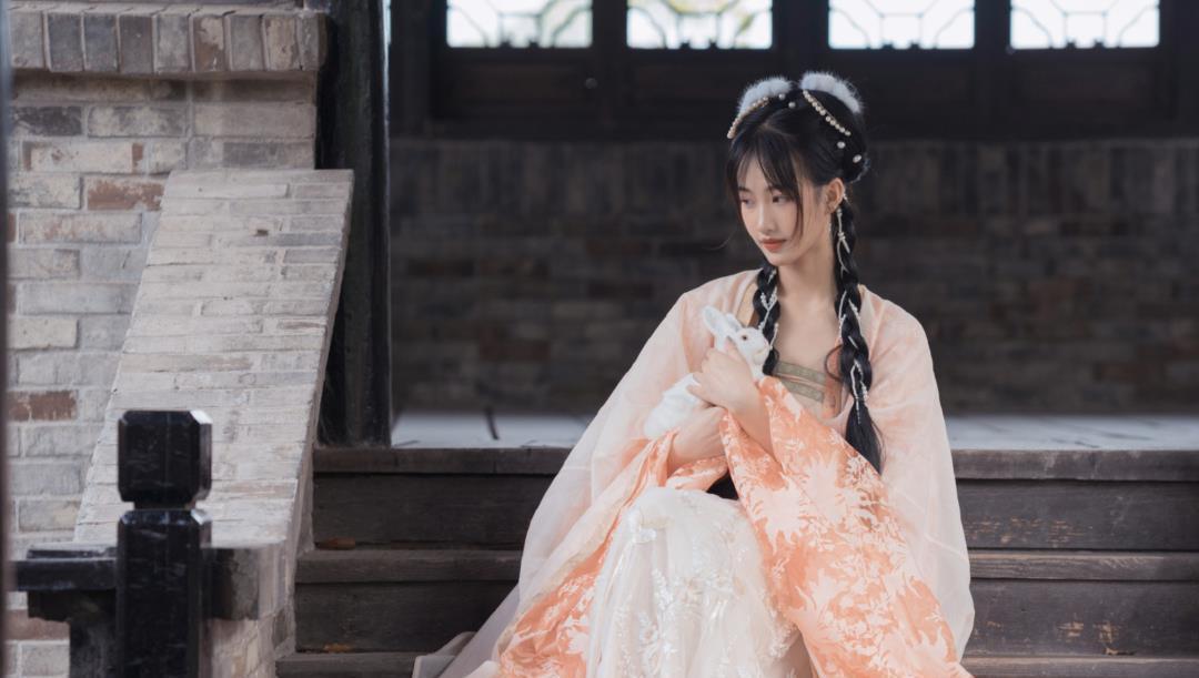 Yaoyin: The Musical Journey of the Chinese Goddess Huang Yuyao - iMedia