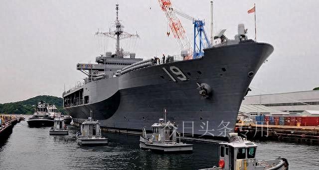 Cuteness lasts a lifetime, the smallest active tugboat in the U.S. Navy ...