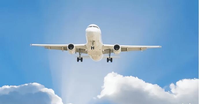 In 1993, China Eastern Airlines Flight 583 was in danger and the ...