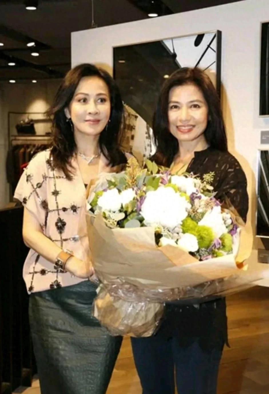 Time has lost to friendship, Carina Lau and Chung Chuhong are so ...