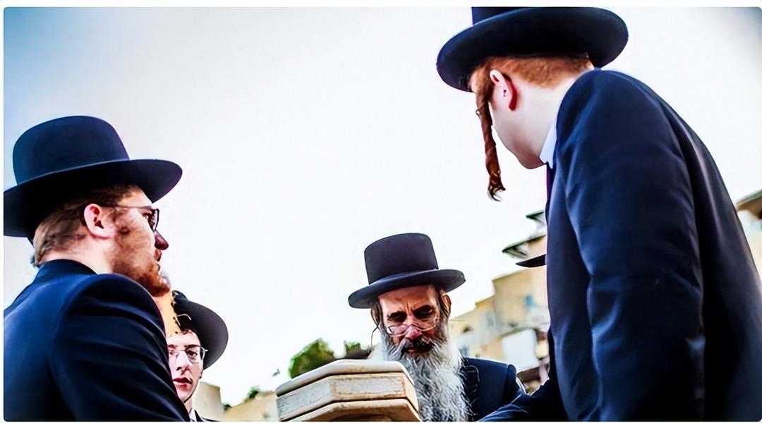 A brief analysis of the rise and fall of Jewish banking in Italy in the ...