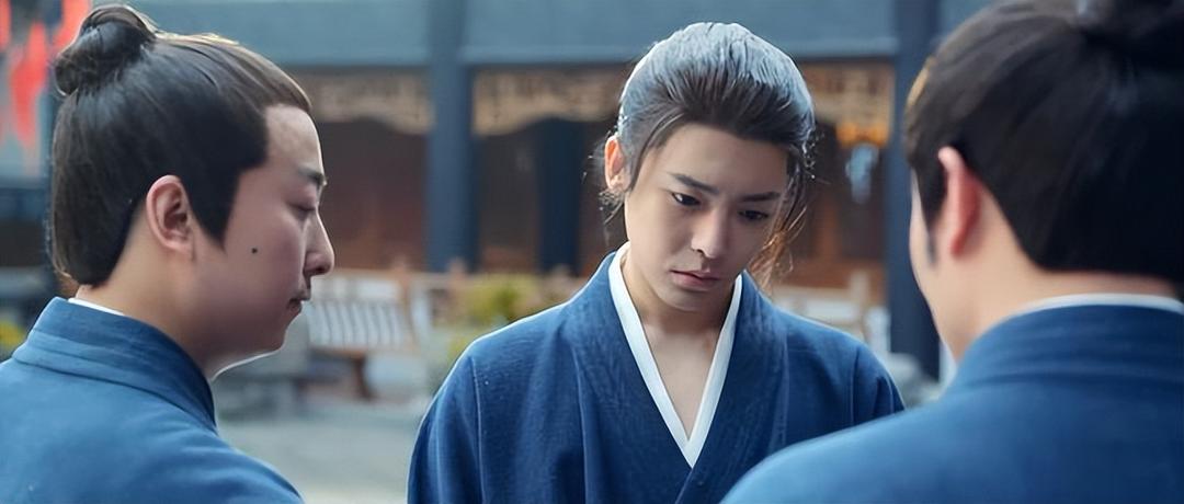 "Under the Stranger": Hou Minghao's face is as beautiful as a cartoon ...