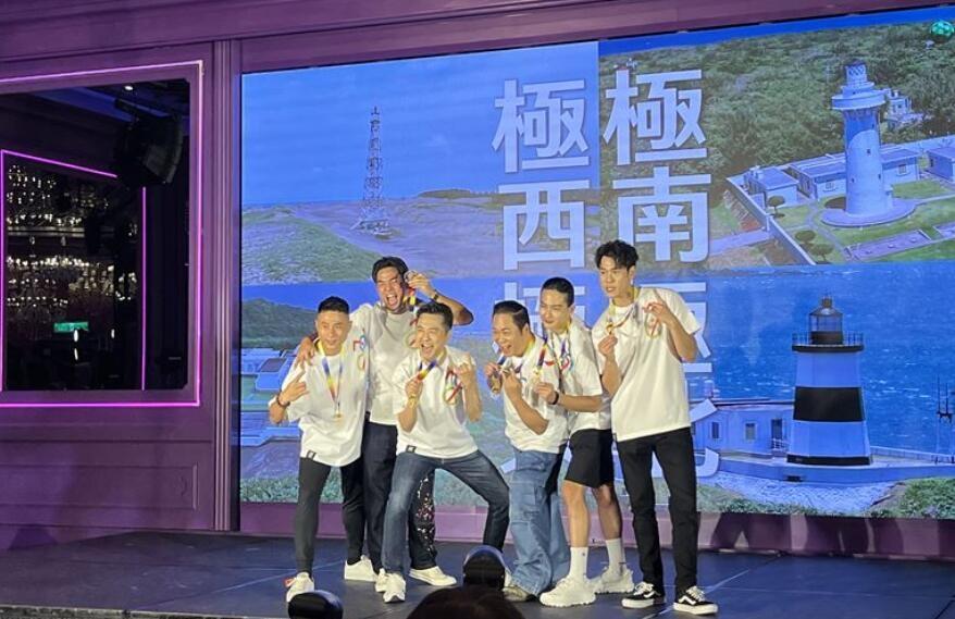 Yu Chengqing broke the news! Sing! The truth behind the swivel chair in ...