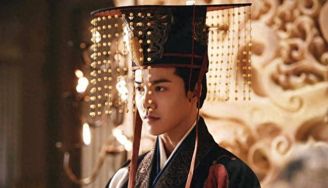 What did Emperor Xian of Han Dynasty Liu Xie do after he gave the Zen ...