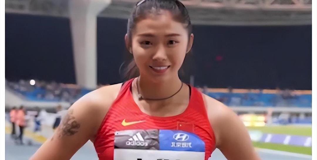 Wu Yanni is not afraid of rumors, she dyes her hair yellow, shows off ...