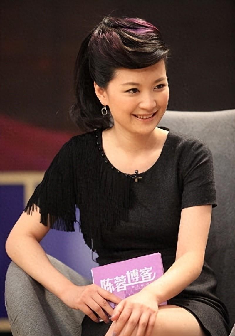 Here's a breakdown of the 4 “female stars” of local TV stations ...