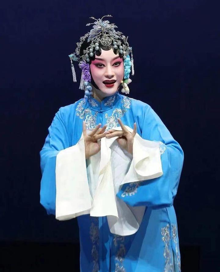 Bai Suzhen and Chen Lili: The story from the girl's “running away” to ...