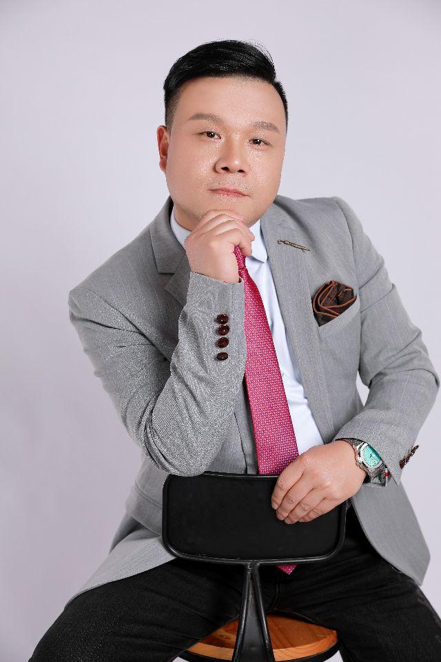 Well-known singer Tan Wei releases new song "Love Song of the Sea of ...