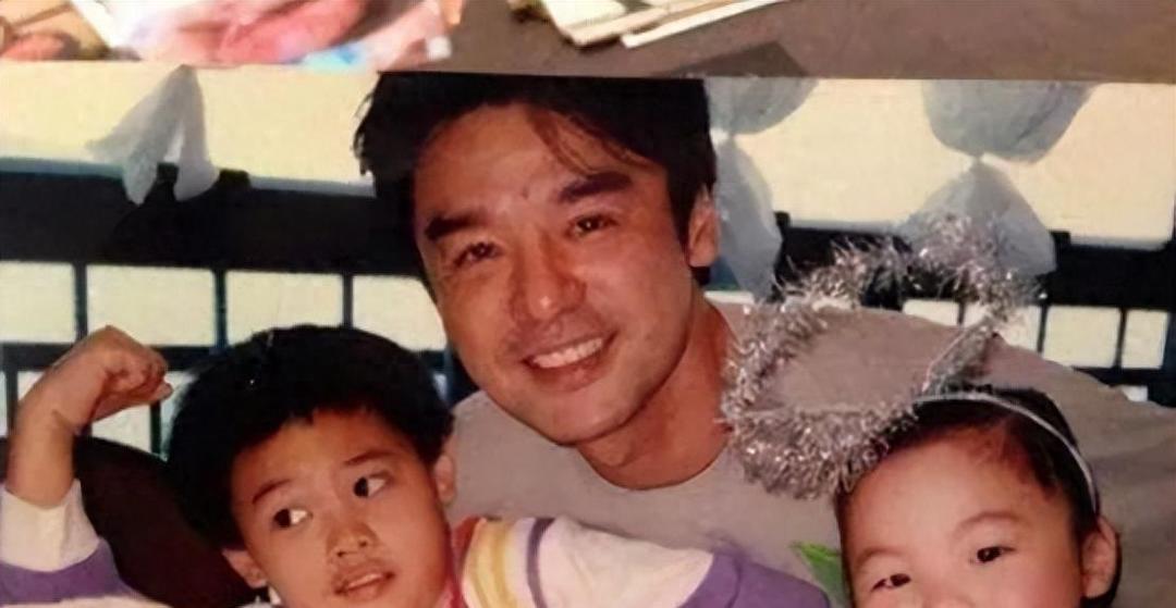 "Queen of Labels" Zhang Xiaohui shows off her perfect figure and her ...