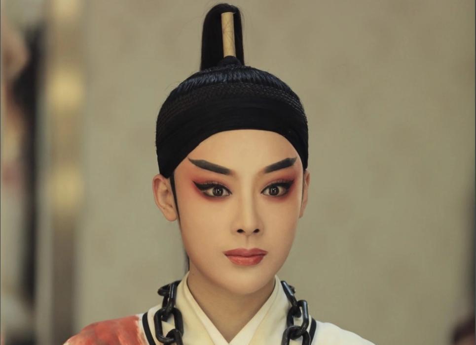 "Theatre Queen" Chen Lijun: Stunning performance, conquering celebrity ...