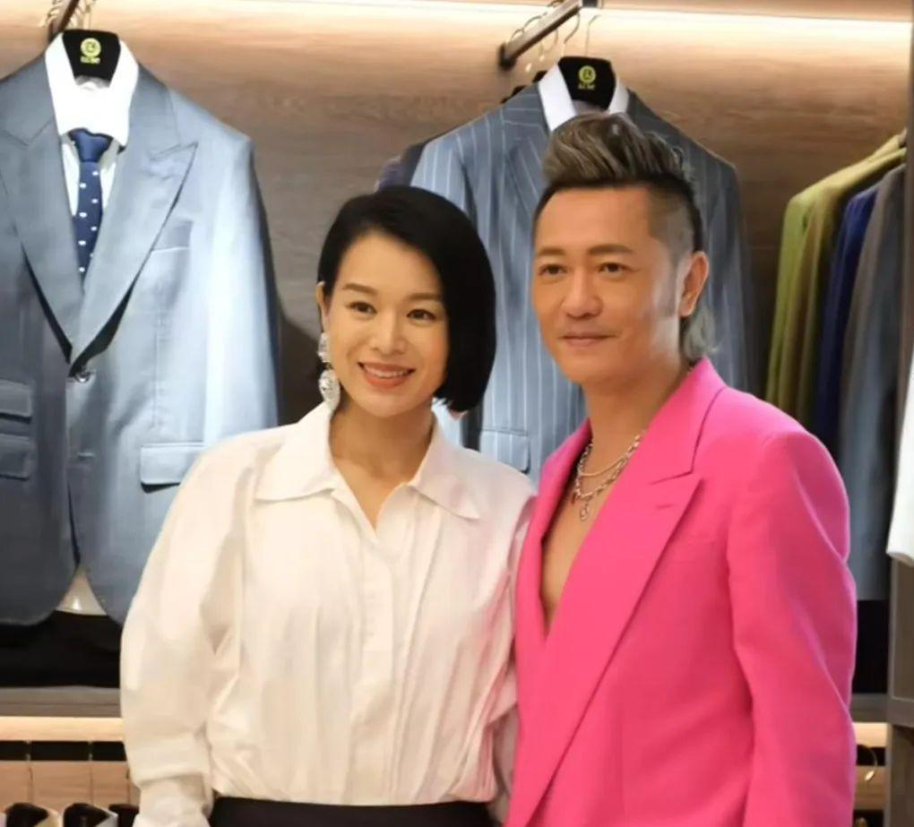 Grasshopper Su Zhiwei opens a suit shop, and stars support him, but Cai ...