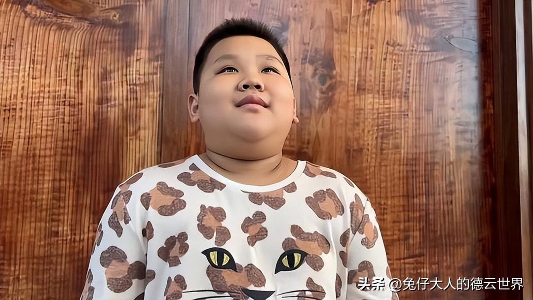 Deyun Society's Guo Fenyang appeared on the scene and shot a short ...