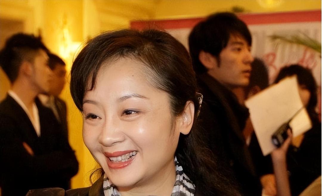 Tang Jing: Life after no longer married, story with her son - iMedia