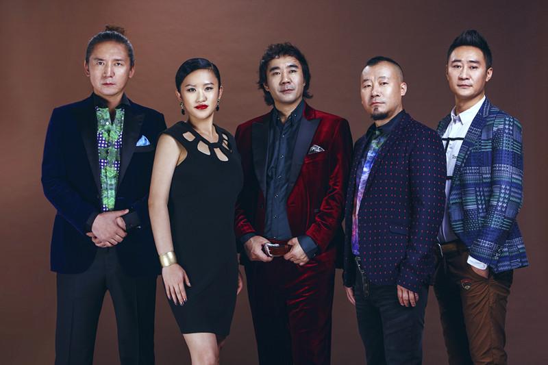 Who is the stronger Millennium band? Let's see who surrenders first ...