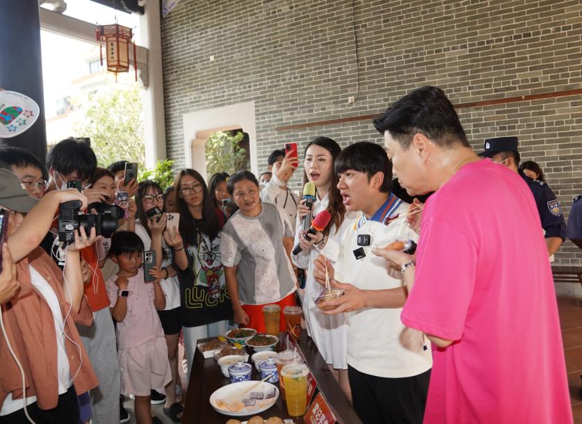 Houjie Boy" Wang Zulan is back in Houjie! Come here again to check in → ...