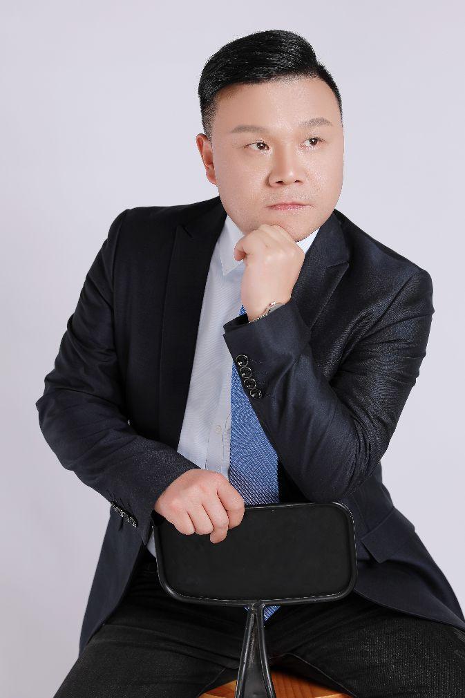 Well-known singer Tan Wei releases new song "Love Song of the Sea of ...