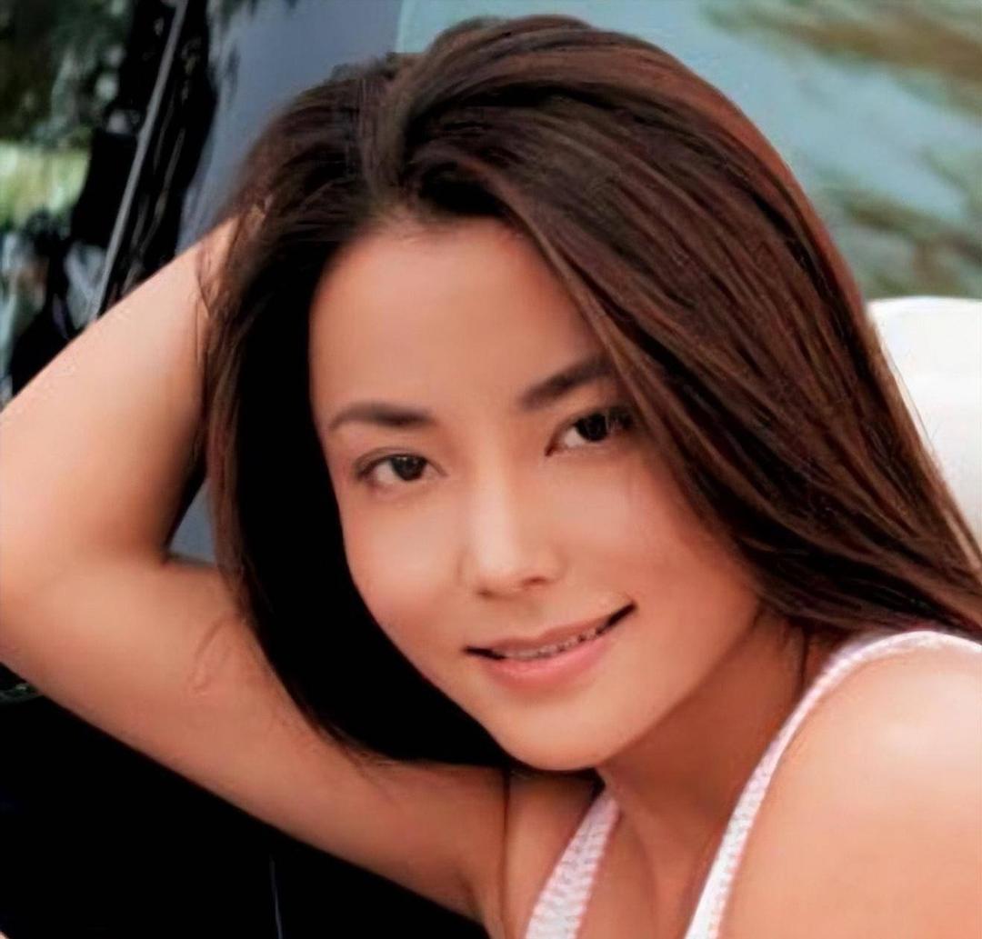 "Li Yu", a Qiong Yao girl who was buried in a wedding dress 14 years ...