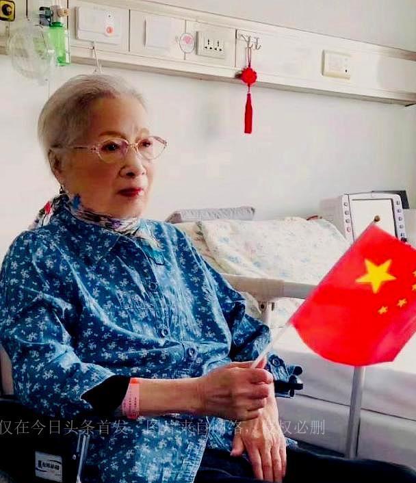 99-year-old Qin Yi and 81-year-old daughter Jin Feiheng: They rarely ...