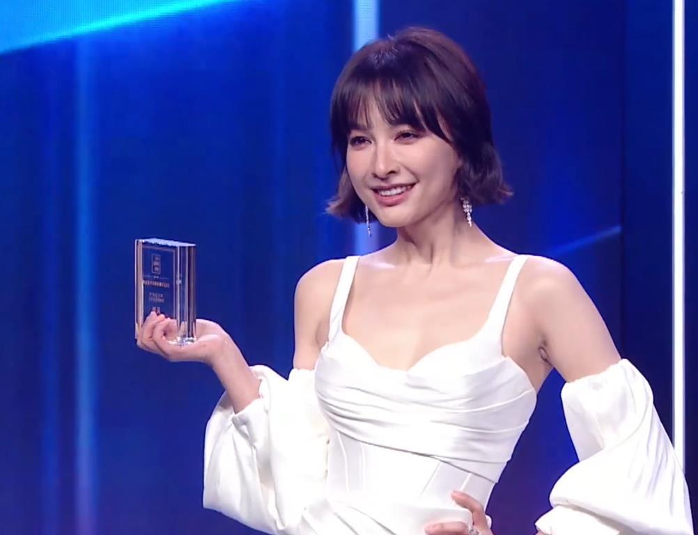 After a while, things changed, Wu Xin became beautiful, Zhang Yuqi ...