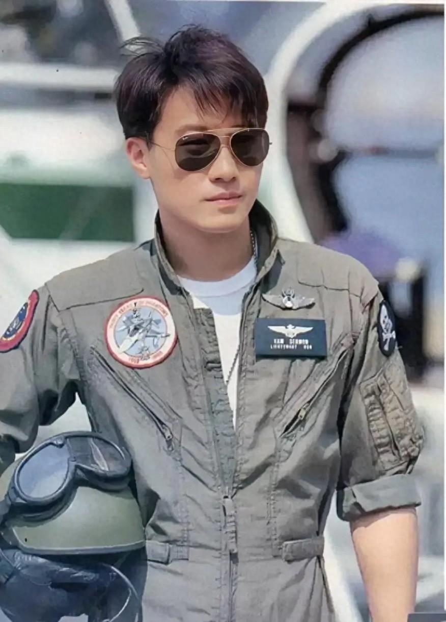 The ex and the current one are carved out of the same mold. These male ...