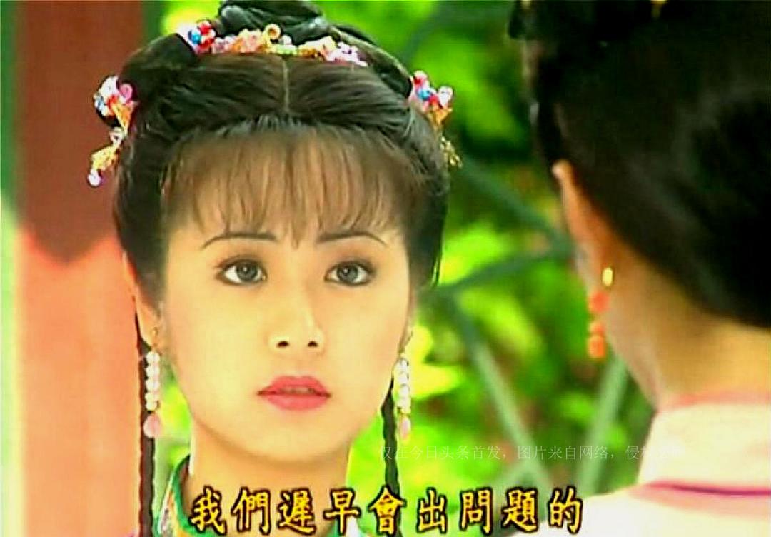 It's obviously the same actor, but he seems to have a different face in ...