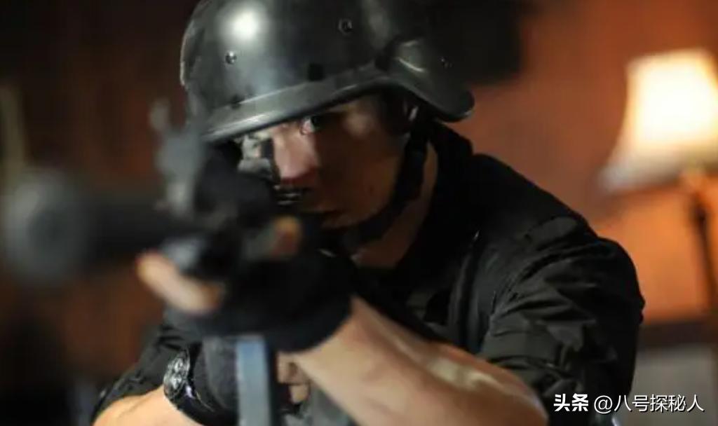 The movie "Violent Street 13: Ultimate" takes you through an adventure ...