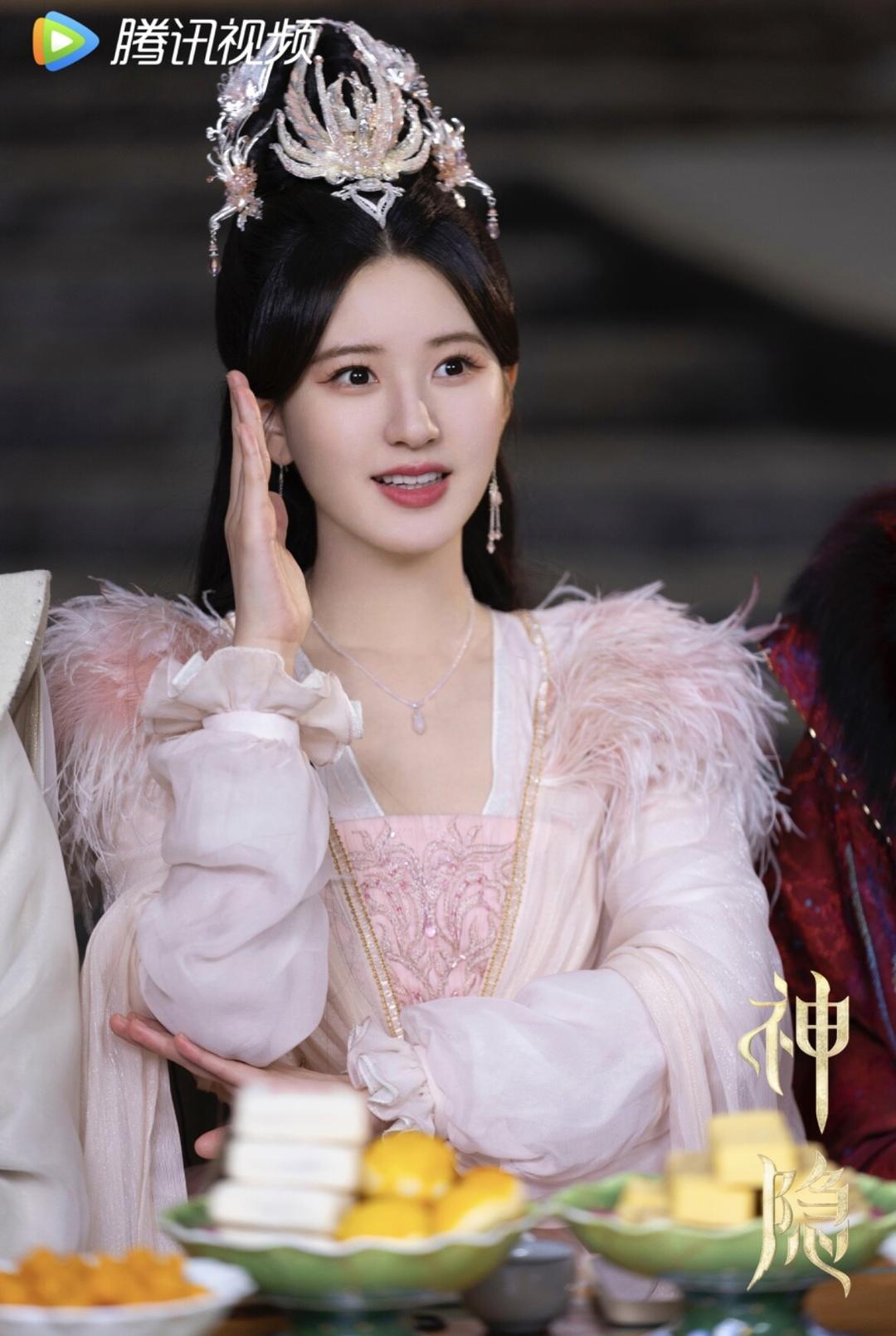 Zhao Lusi's "The Hidden God" is finally about to be aired! Fans of Chinese dramas can start ...