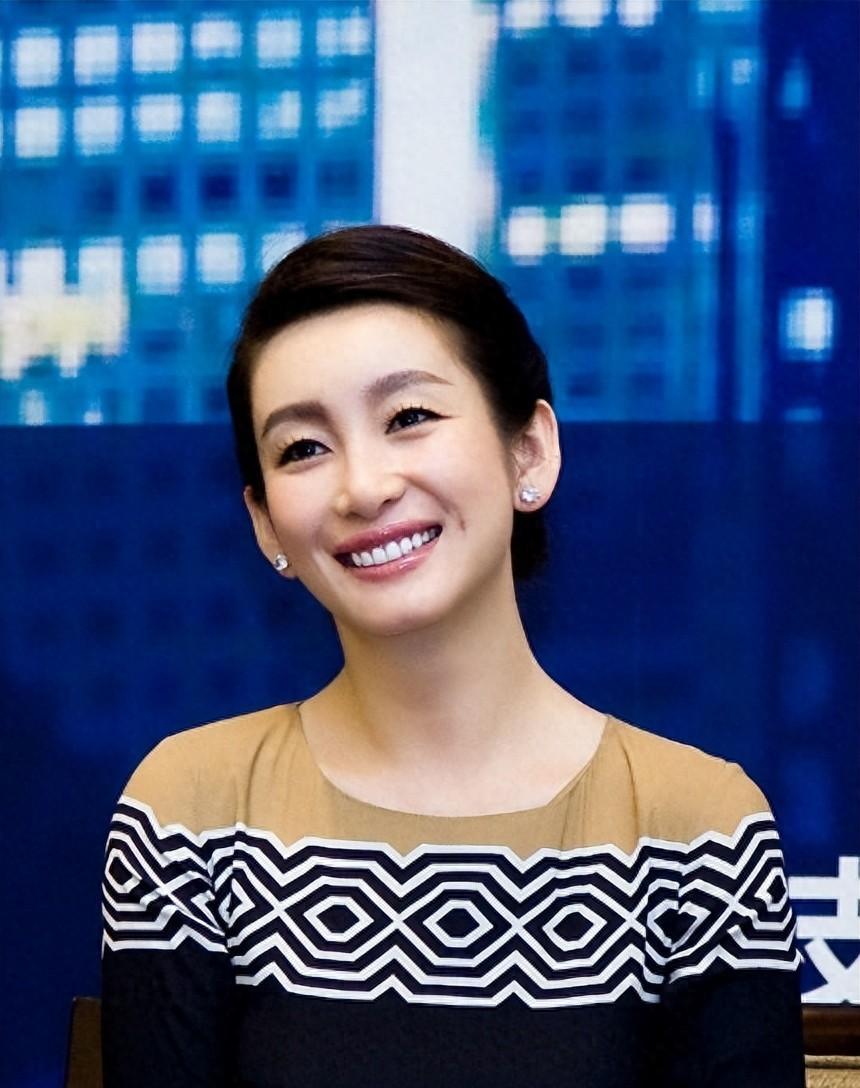 With flat chests, donkey faces, and big mouths, these 6 actresses are ...