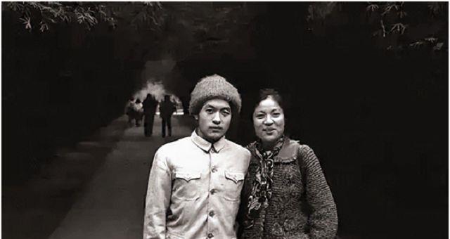 In 1993, Gu Cheng killed his wife and then committed suicide, leaving ...