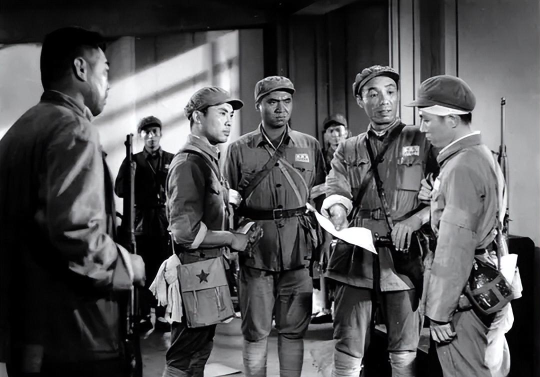 59 years ago, the anti-special film "Sentinel Under the Neon Light" was personally approved by ...