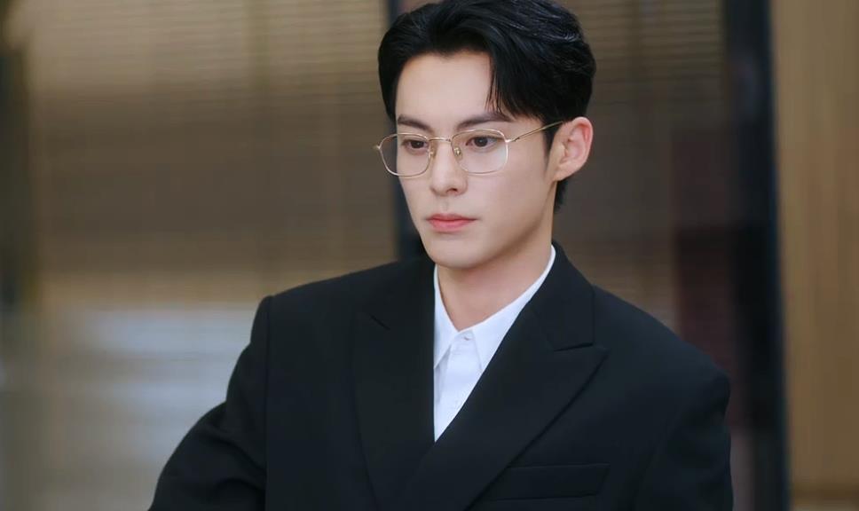 "Based on Love" Zheng Shuyi and Shi Yan broke up. Shi Yan did four ...