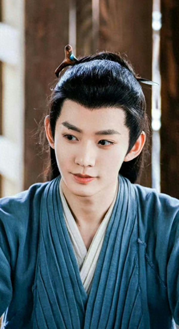 Is Deng Wei overturned this time? Her feminine appearance can't hide her lusty lust! Paste is ...