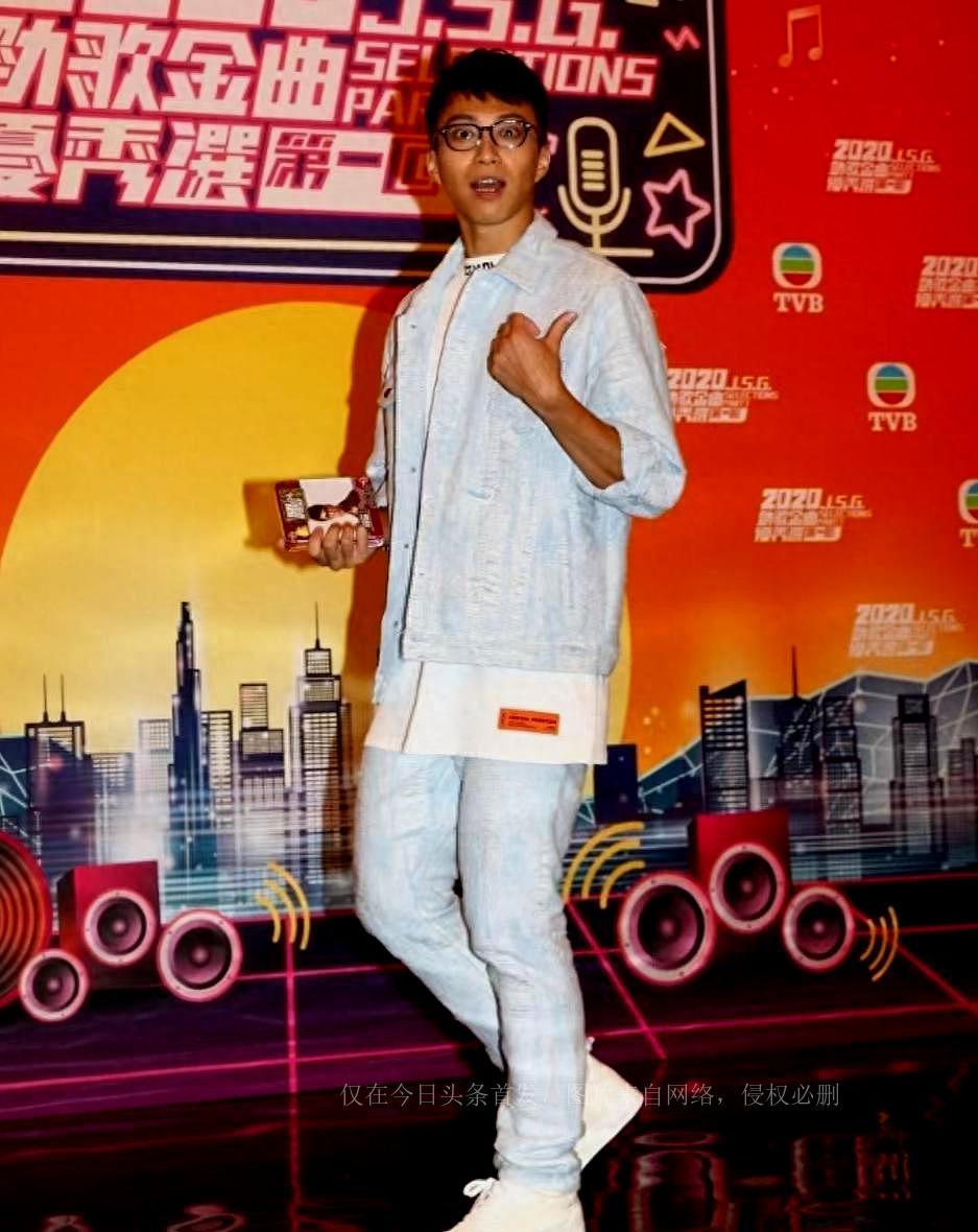 A well-known Hong Kong singer from TVB admitted to leaving the nest and ...