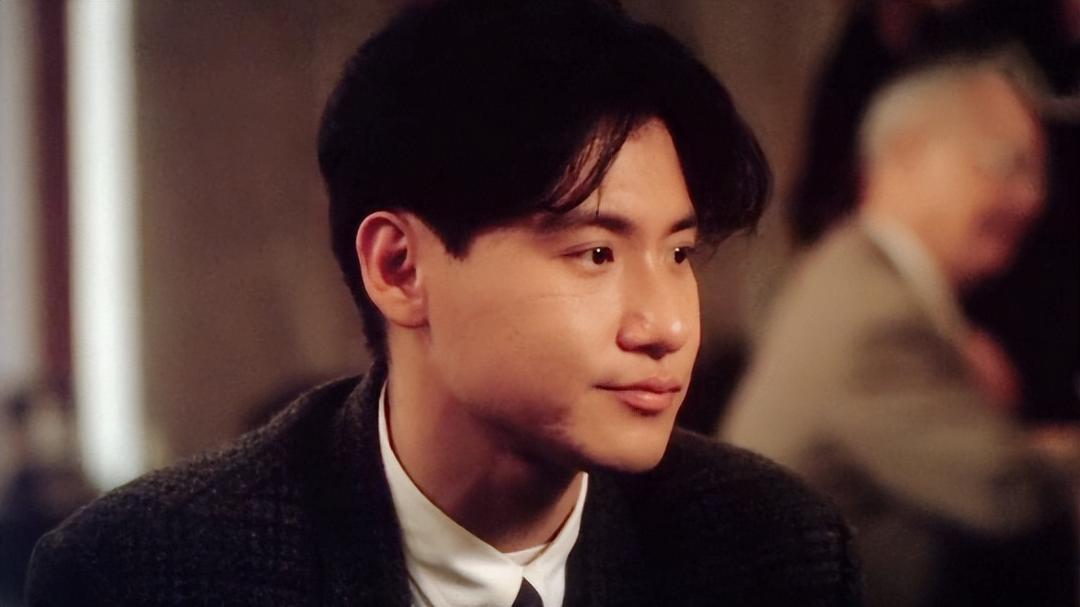 An amateur singer became popular after his debut, but he wasted two years. Jacky Cheung's ...