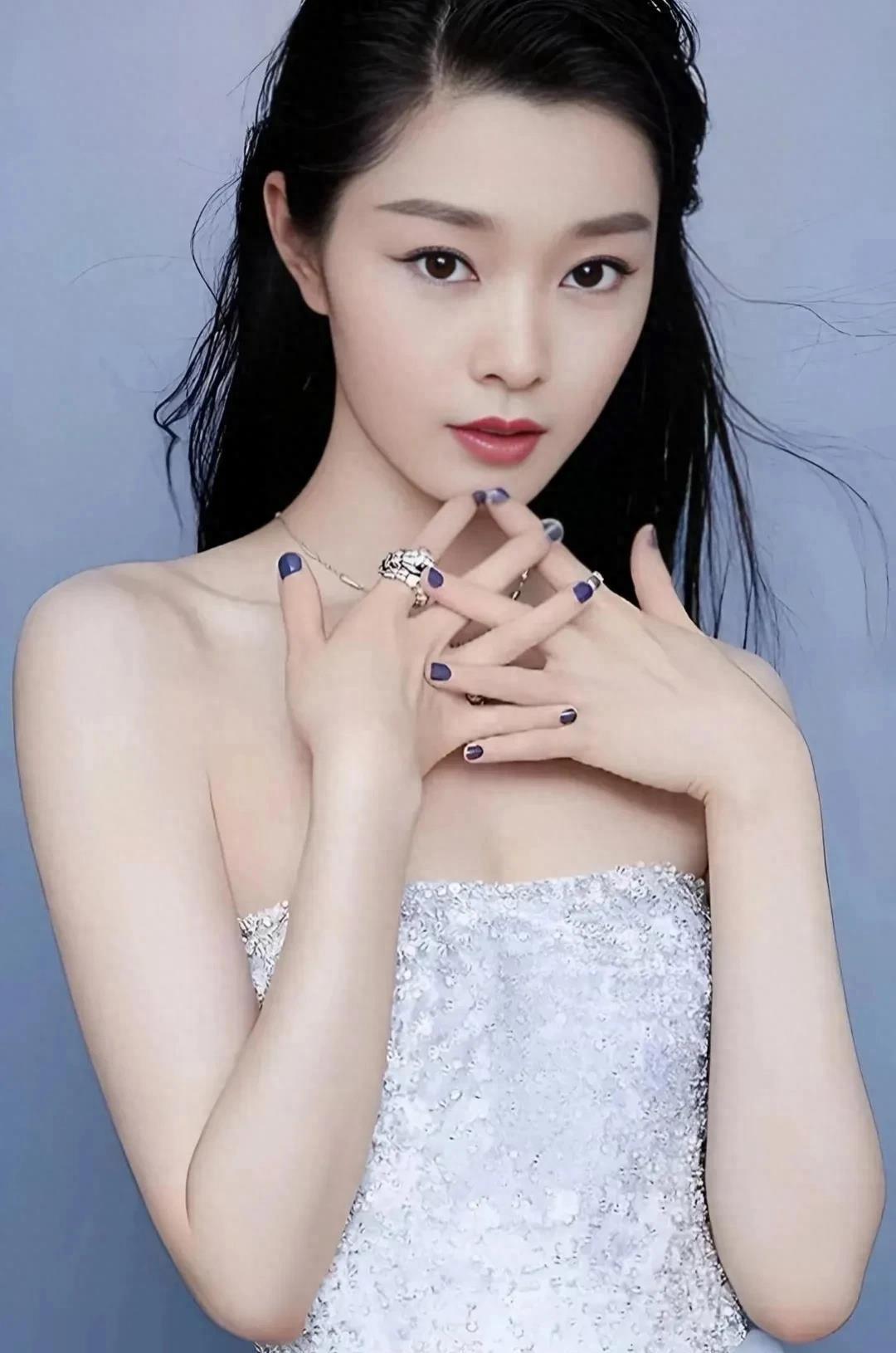 Song Yi star wallpaper - iMedia