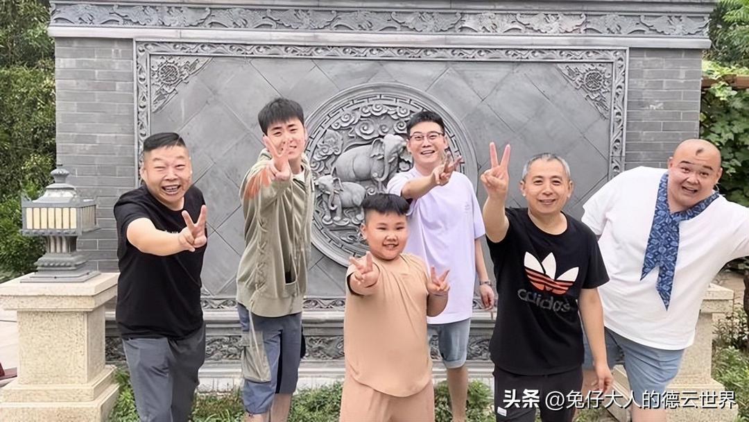 Deyun Society's Guo Fenyang appeared on the scene and shot a short ...