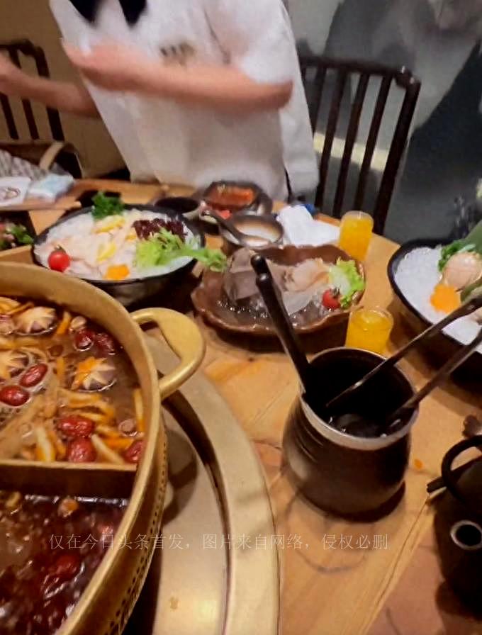 A group of Hong Kong celebrities gathered in Hangzhou to eat spicy hot ...