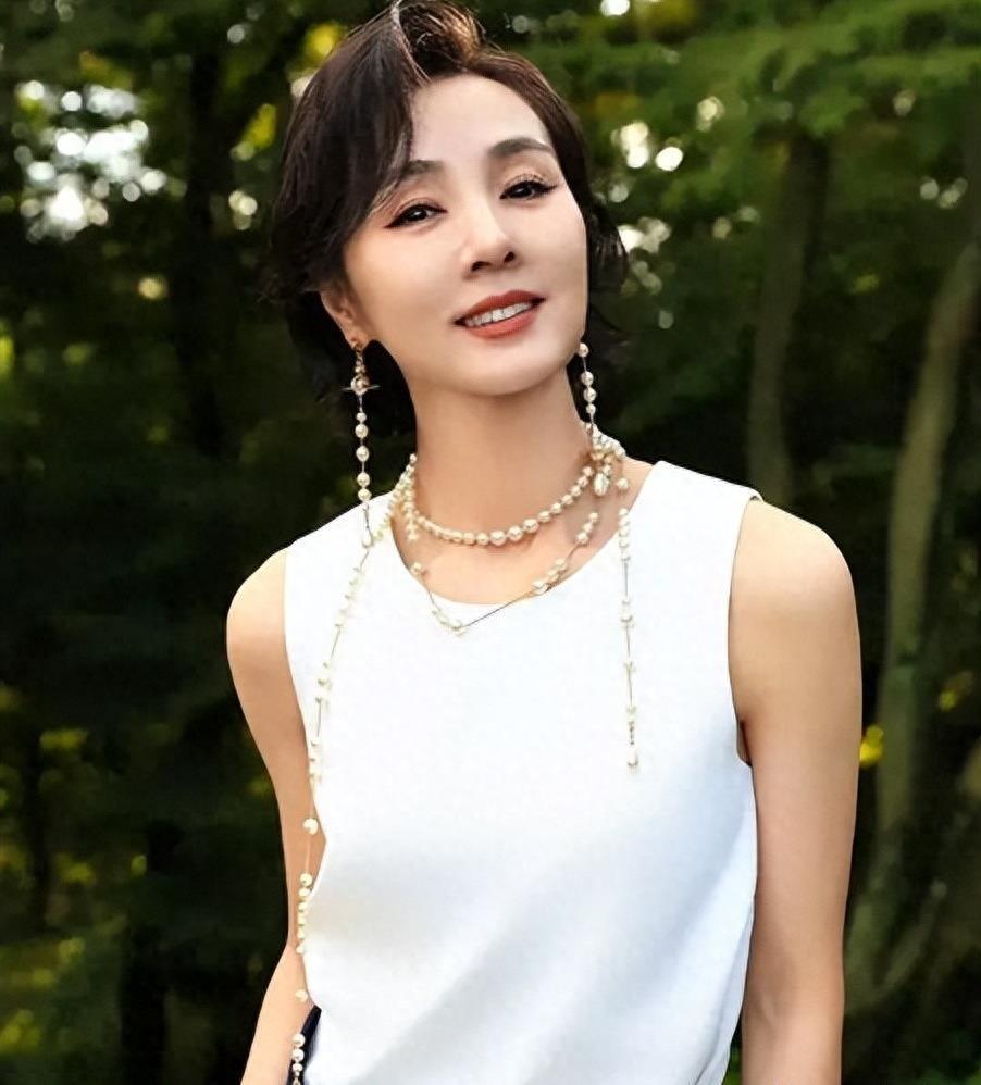 Jiang Hongbo: The woman whose volleyball dream was broken, the pinnacle of the movie dream! - iMedia