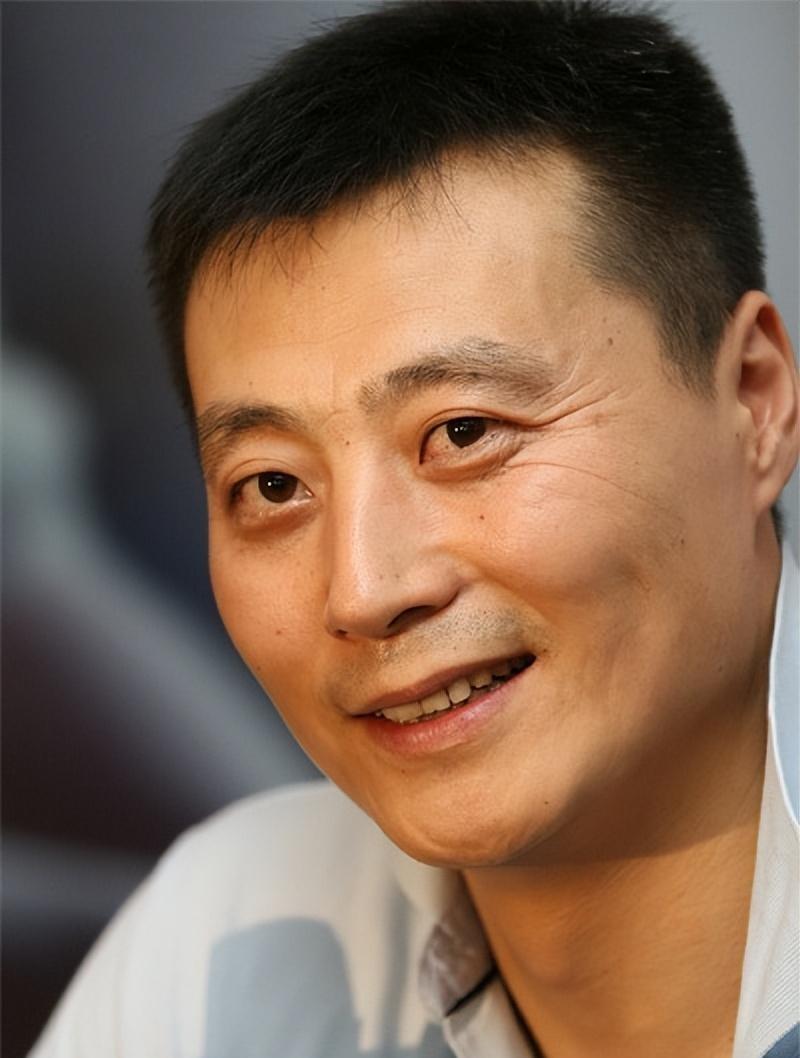 Married to Huang Lei for 25 years with no scandal, now the family lives ...