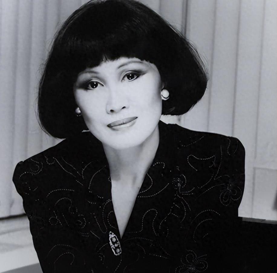 Sitting in the front row of the Spring Festival Gala for 20 years ...