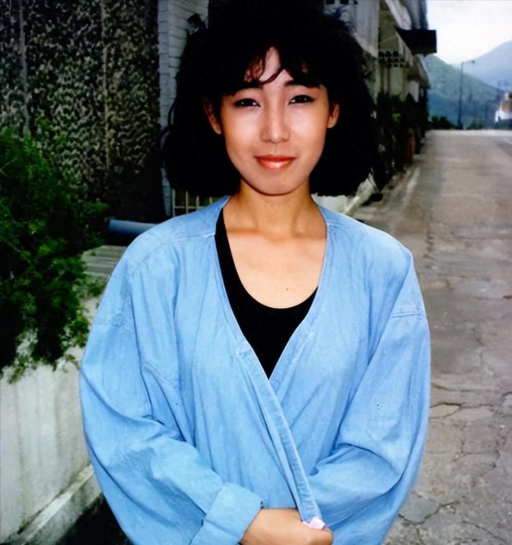 She is capable and feminine. She is a gold medal host in Hong Kong. Her ...