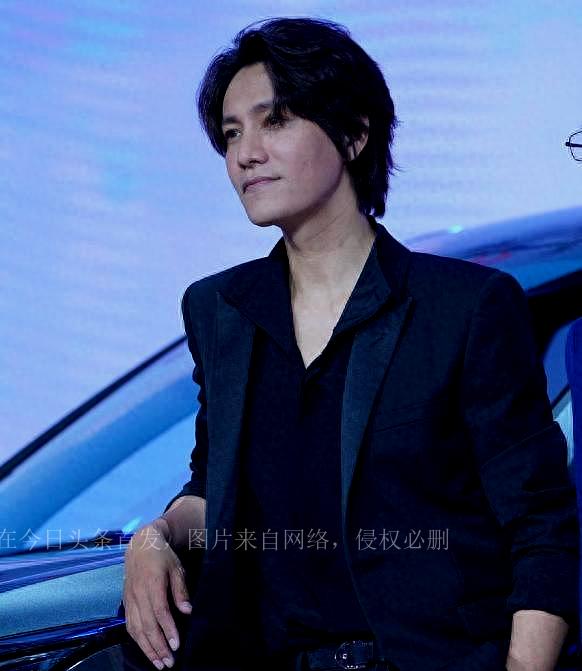 I only admire these 3 male celebrities who are very handsome even with ...