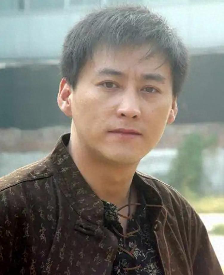 Famous actor Liu Xiaofeng: What did he go through when he married a 16 ...
